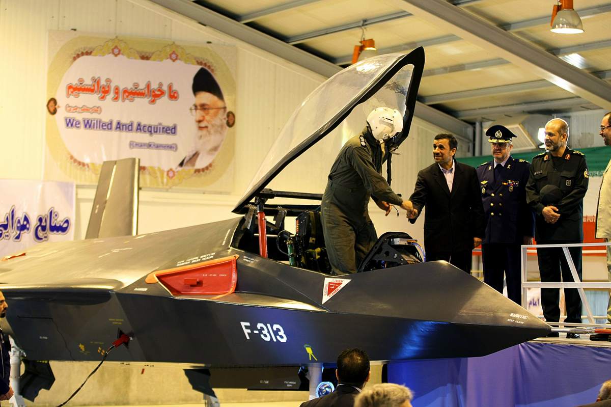 Иран представио први домаћи борбени авион Qaher 313 | Факти